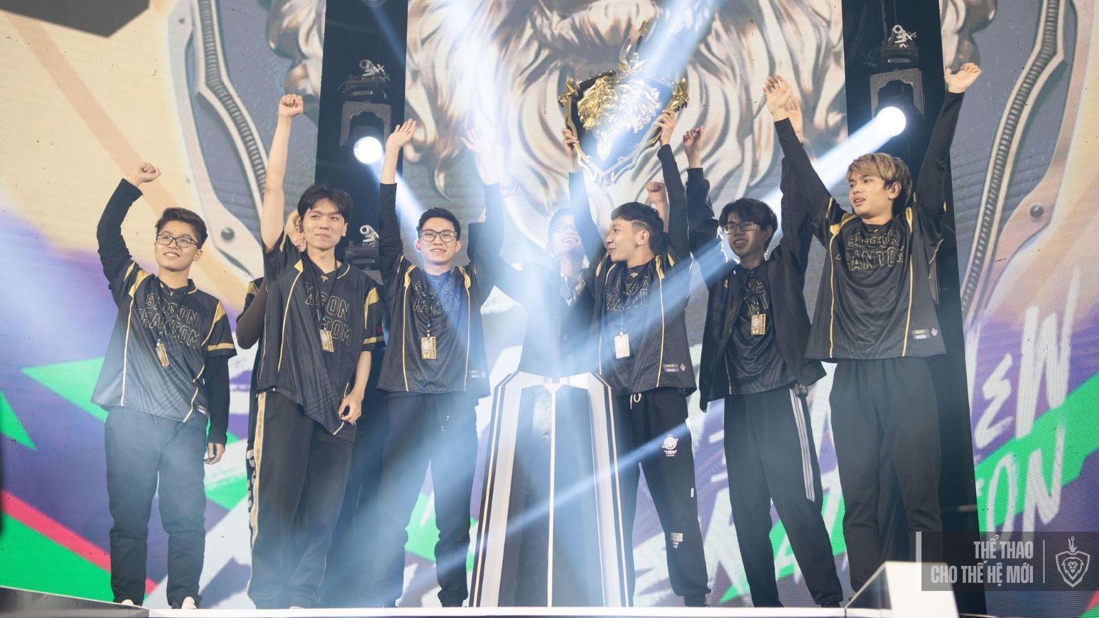 Đánh bại V Gaming, Saigon Phantom đi vào lịch sử Liên Quân Mobile Việt Nam