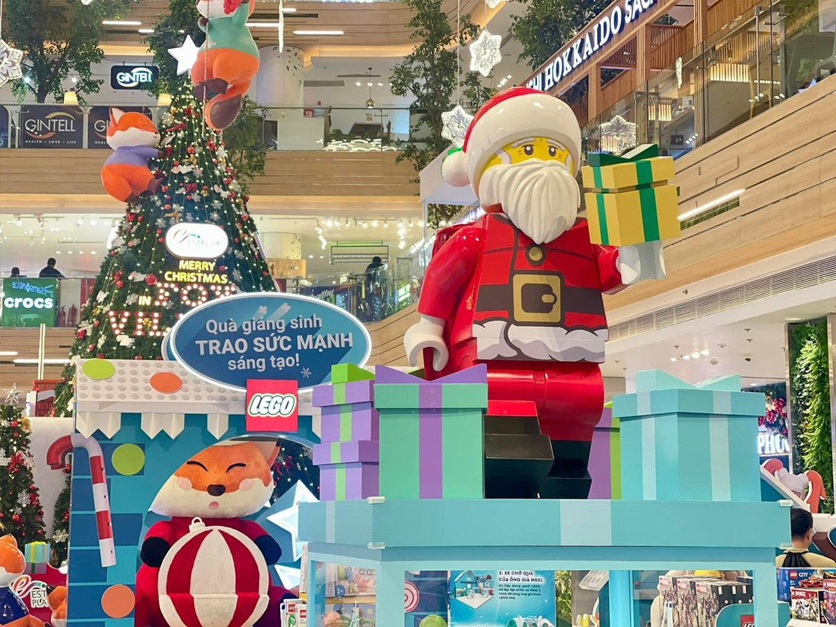 LEGO ra mắt 11 sản phẩm Làng Giáng Sinh, giá từ 1,6 triệu đồng