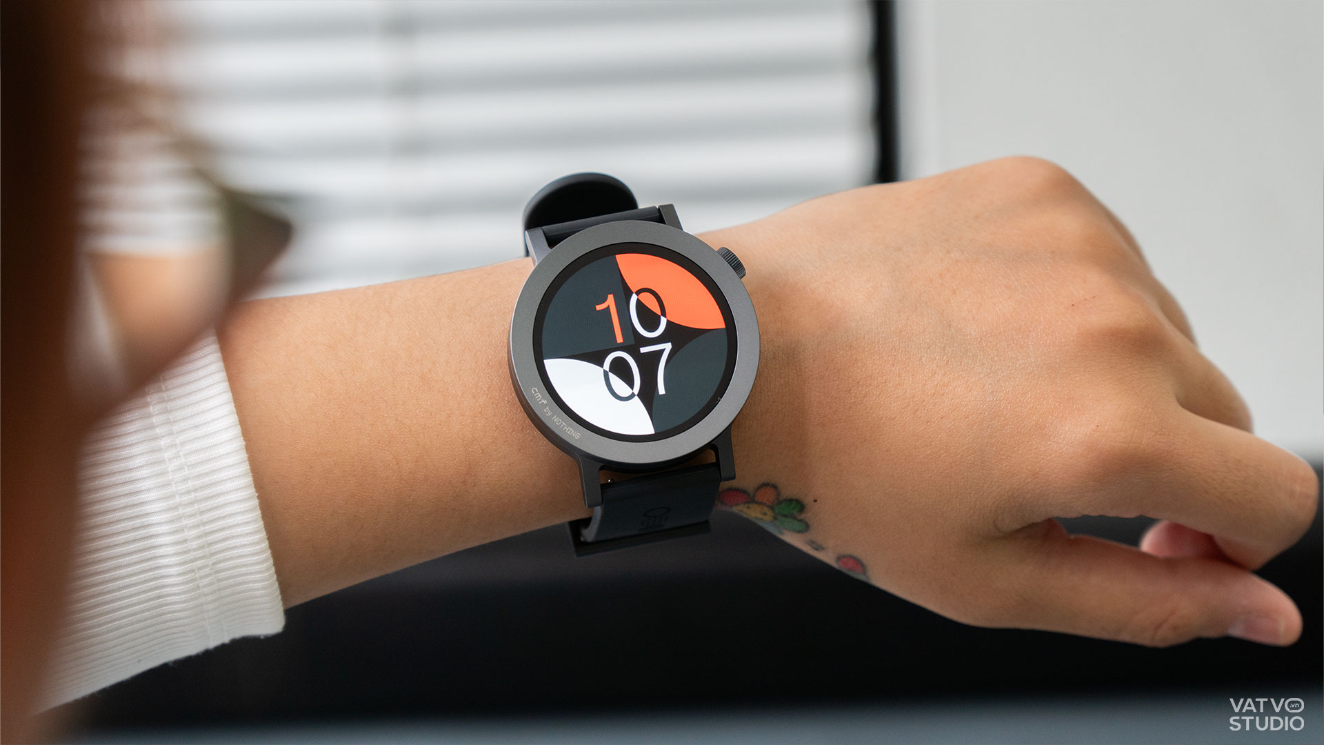 Đây là CMF by Nothing Watch Pro 2: smartwatch 2 triệu thiết kế cực tối ...