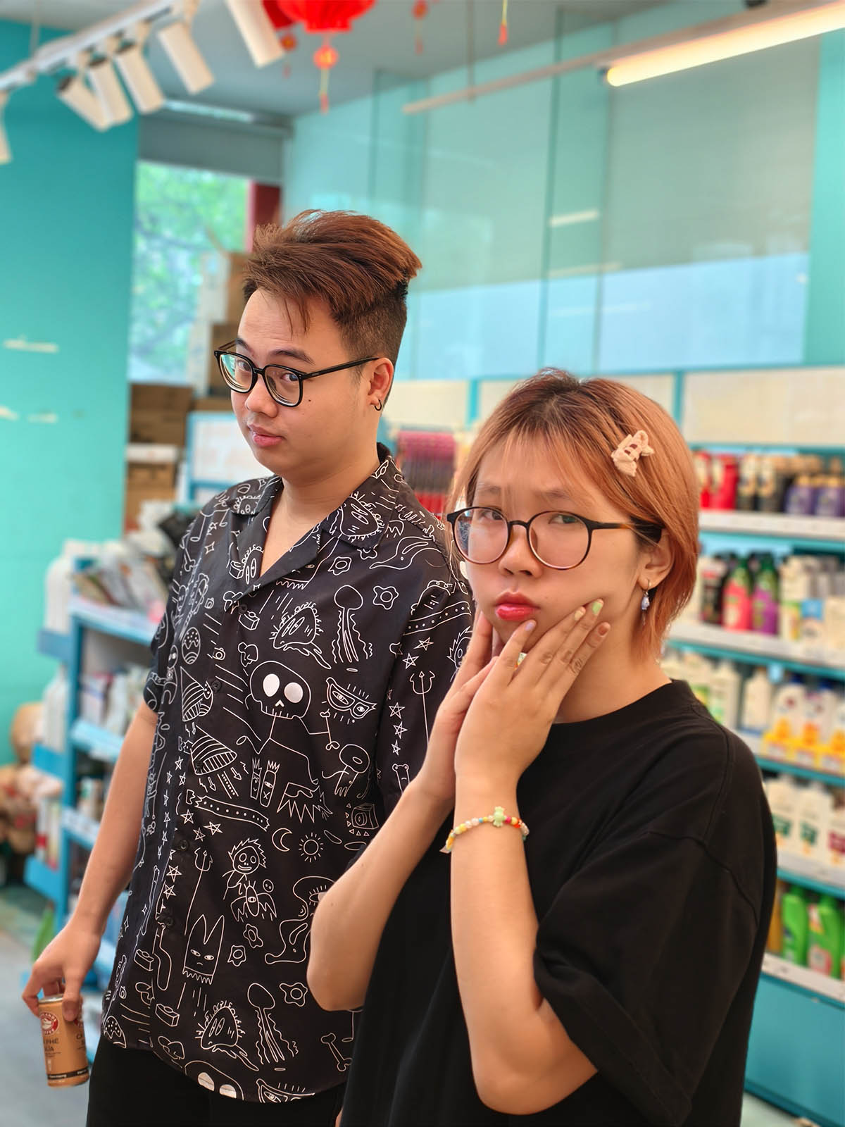So sánh OPPO Find X8s và vivo X200 Pro mini: Cùng là flagship nhỏ gọn ...